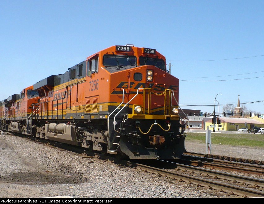 BNSF 7266